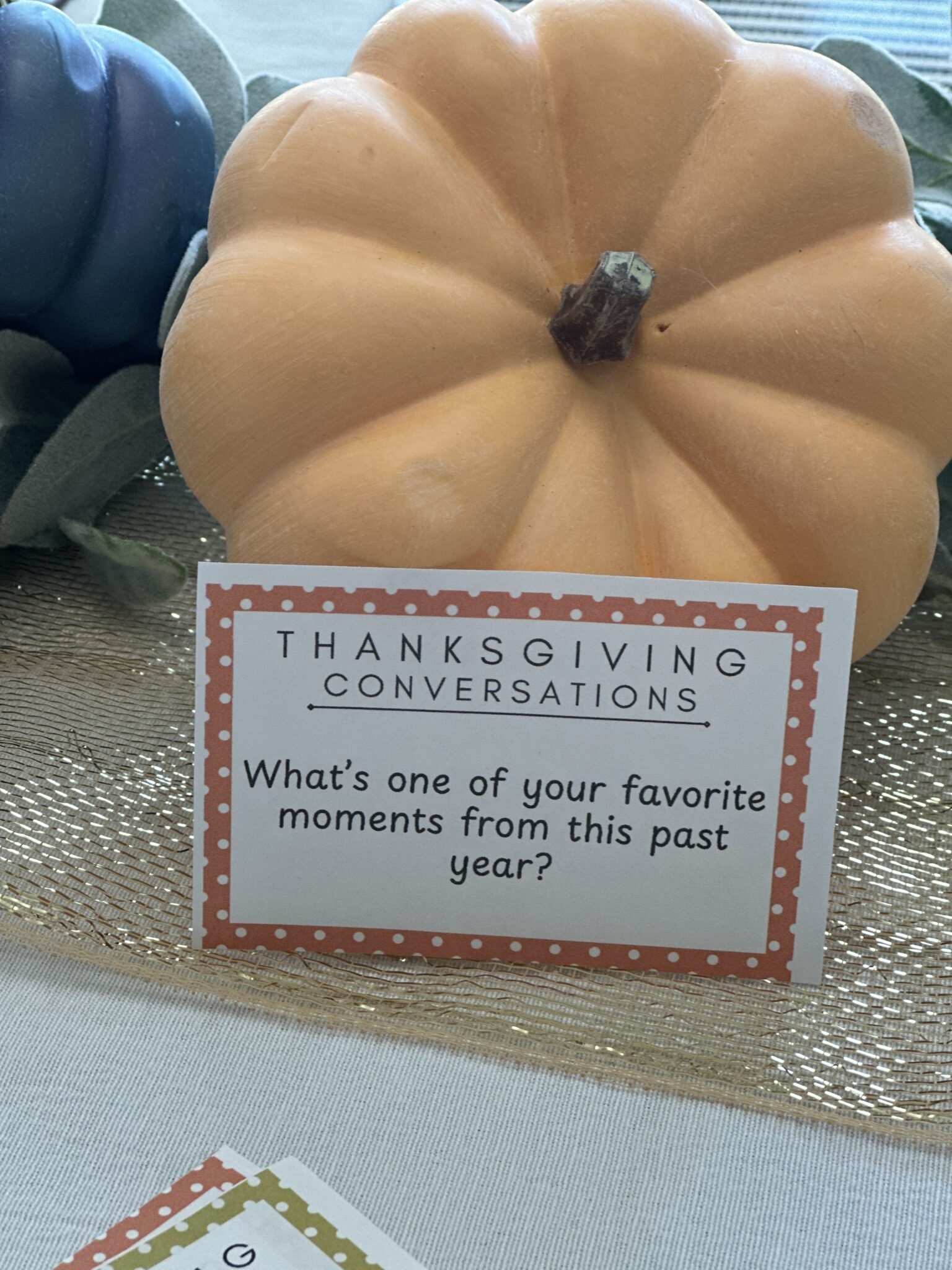 240+ Thanksgiving Conversation Starters [Printable Cards]