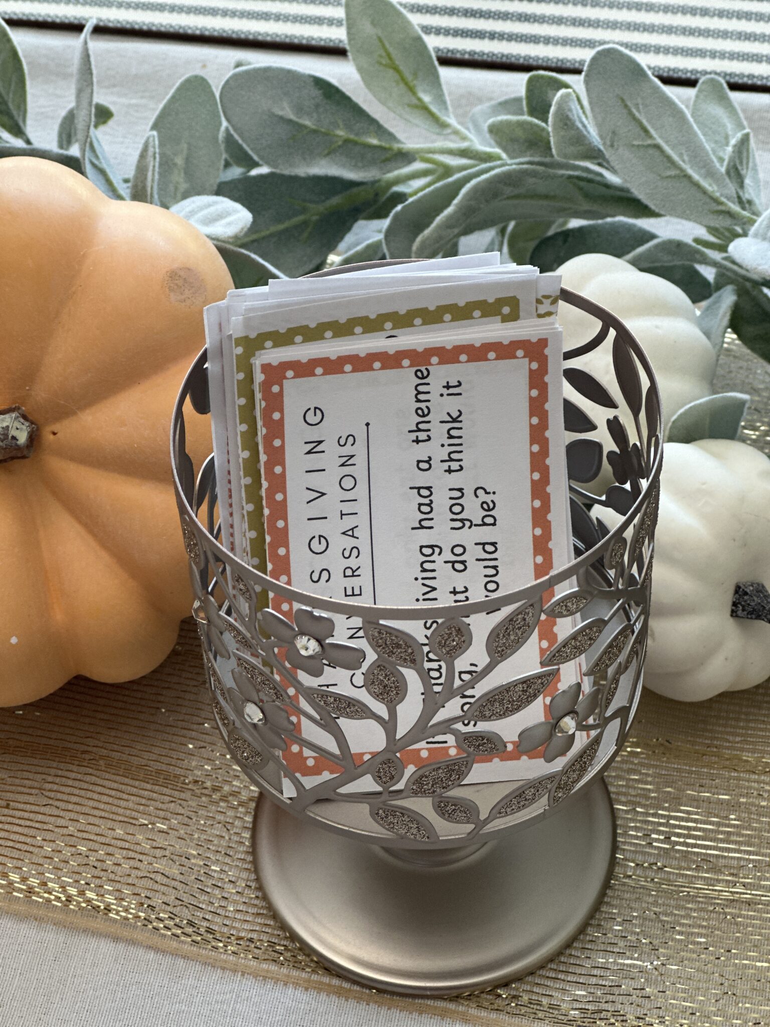 240+ Thanksgiving Conversation Starters [Printable Cards]