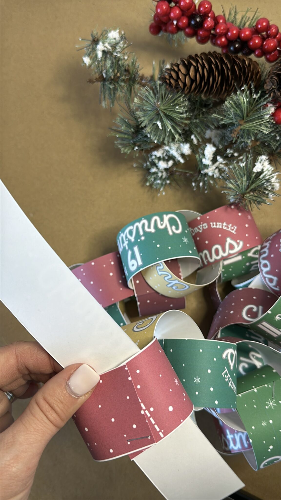 Free Christmas Countdown Chain Printable