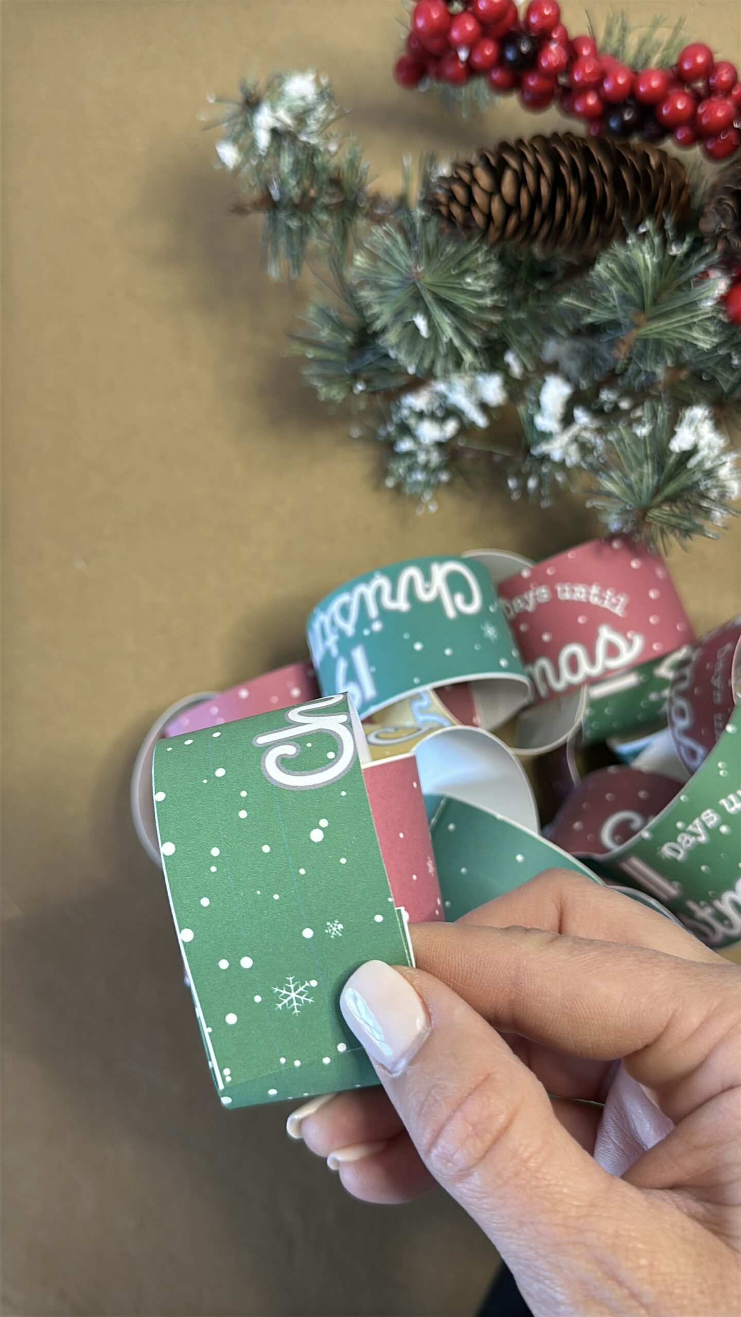 Free Christmas Countdown Chain Printable