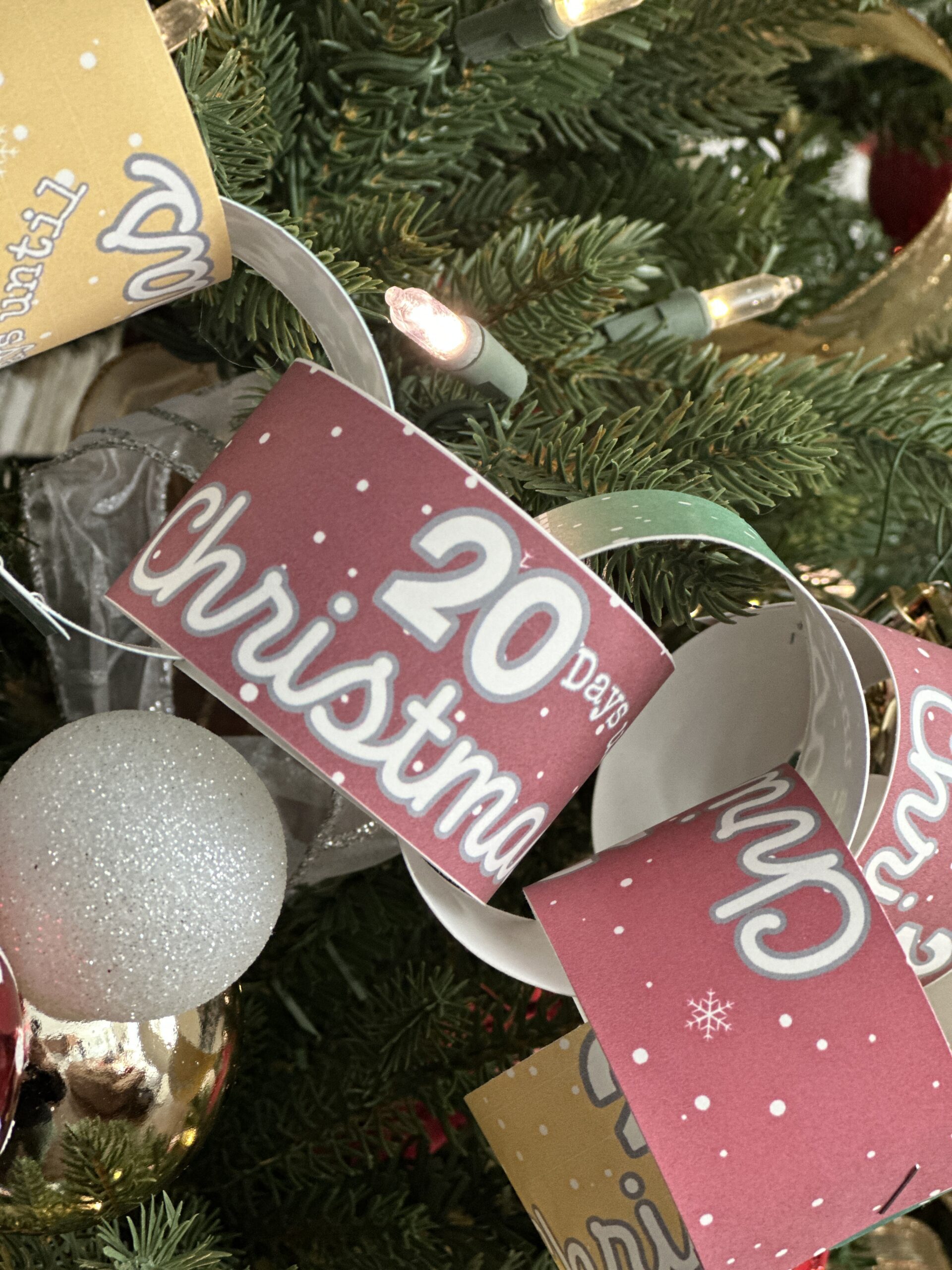 Free Christmas Countdown Chain Printable