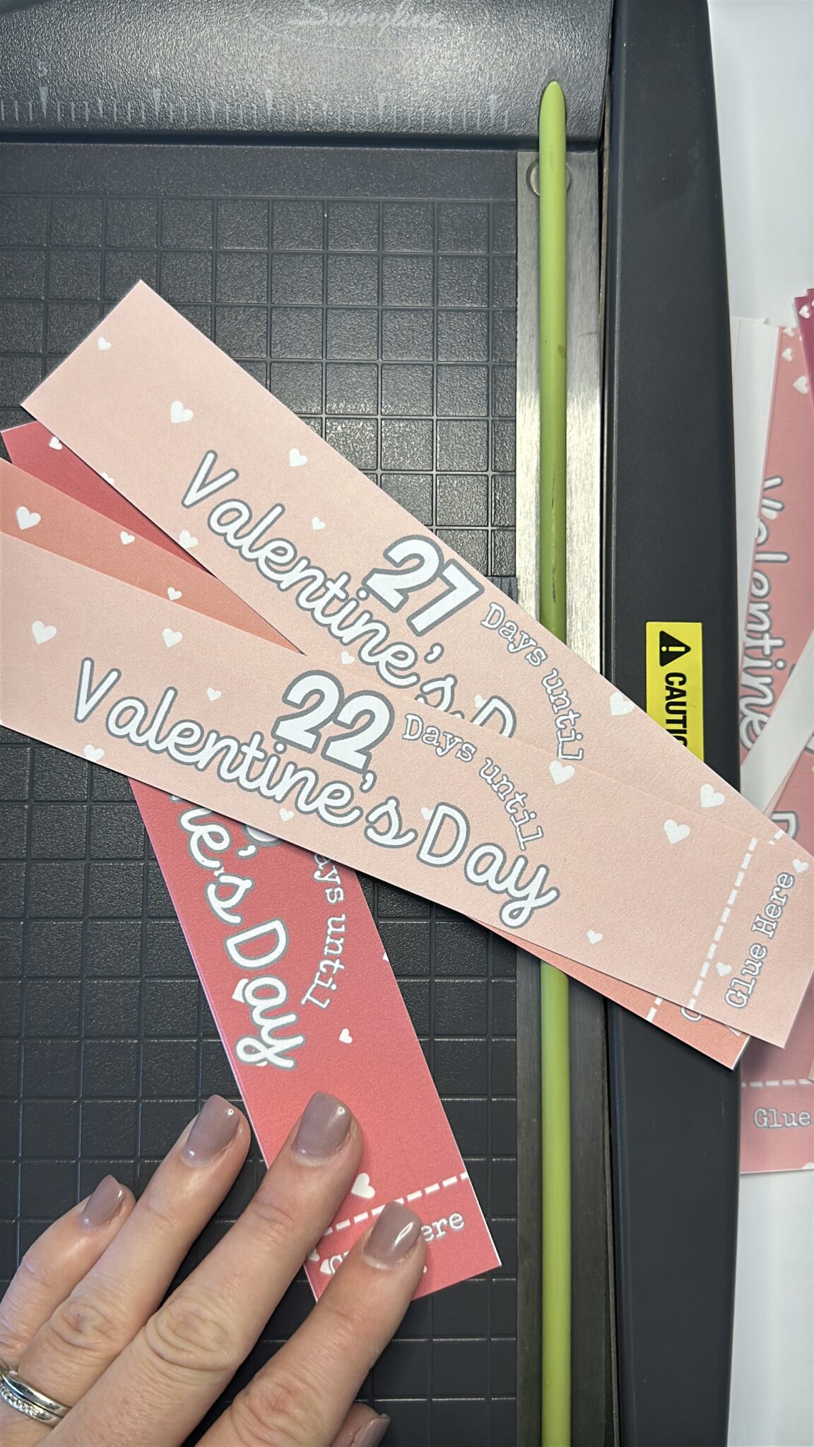 Free Valentine's Day Countdown Chain Printable
