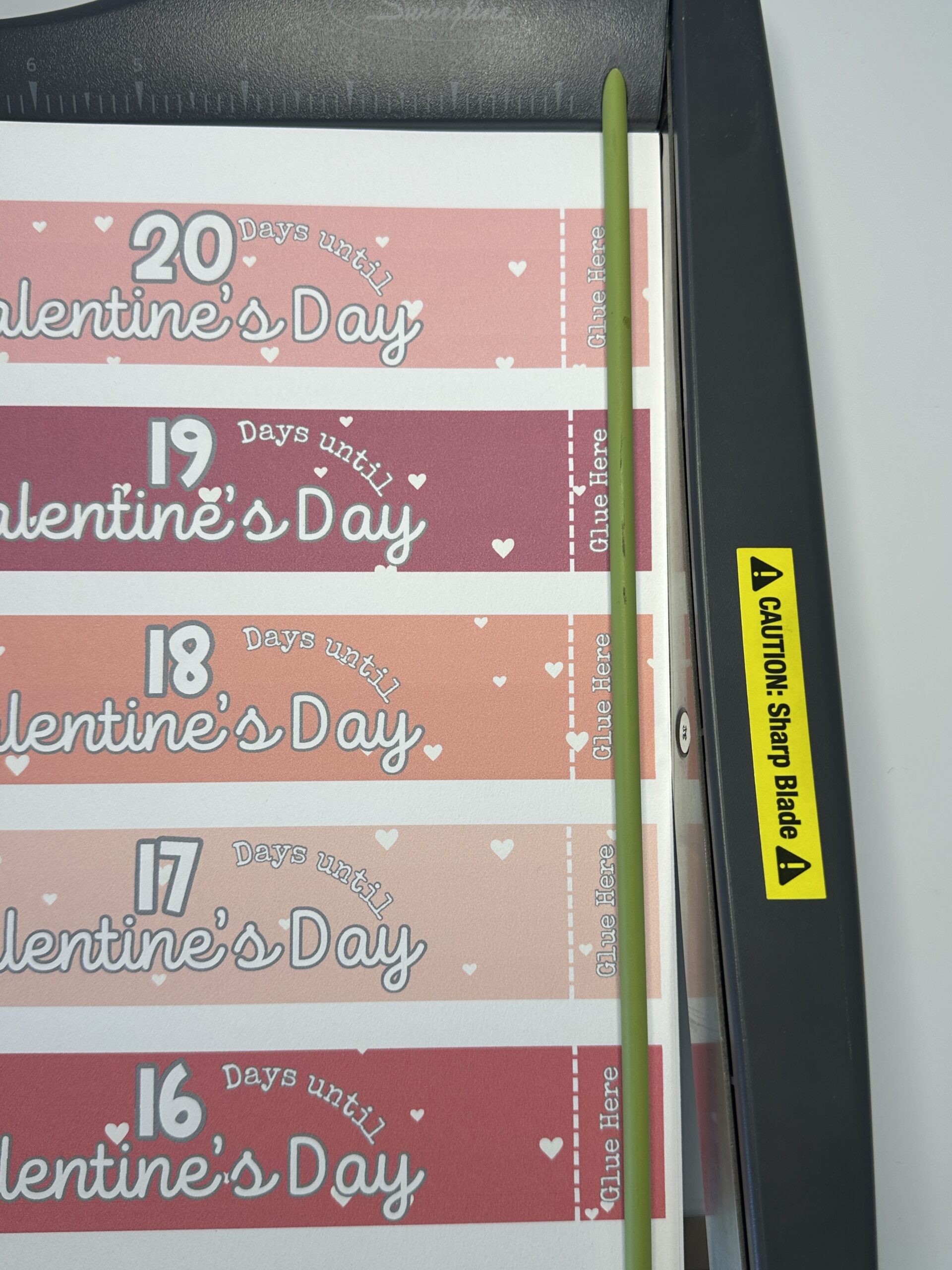 Free Valentine's Day Countdown Chain Printable